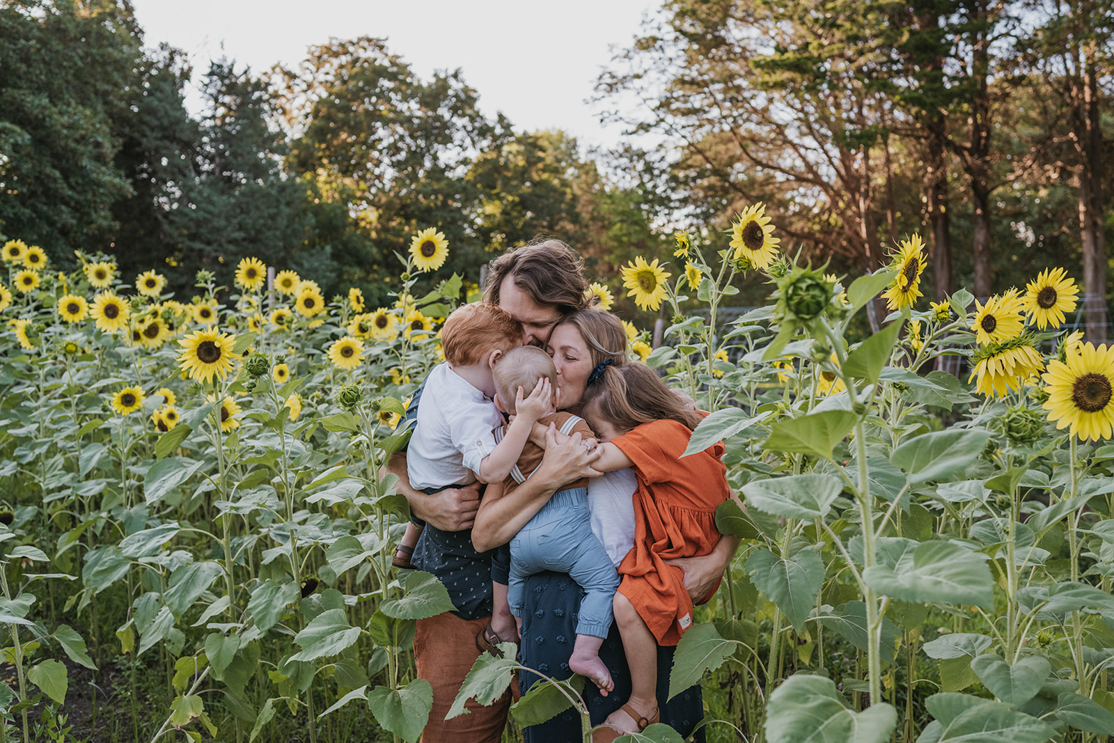 The Hart Family | End of Summer Family Photo Session - East Passage Co.